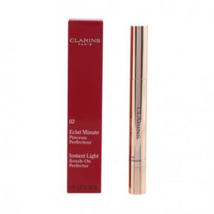 Clarins Eclat Minute 02 Medium Beige - Pinceau perfecteur - Comparer ...