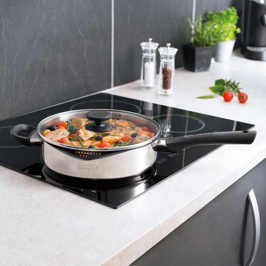 Pyrex Sauteuse avec bec verseur en inox 24 cm couvercle passoire ...